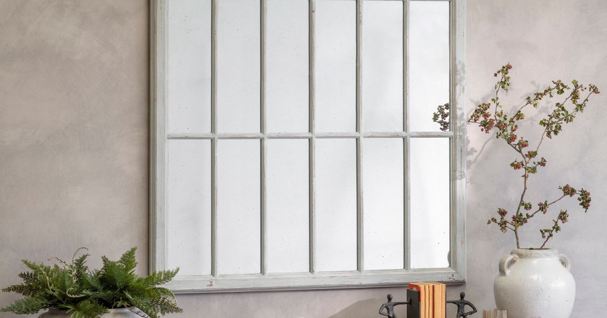 Last Chance Mirrors – One.World